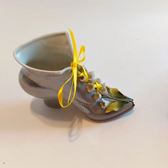 unbranded | Accents | Vintage Porcelain Miniature Shoe Figurine | Poshmark